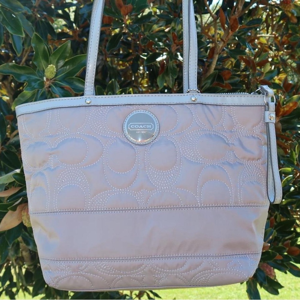 Coach Light Beige Quilted Tote - Gem